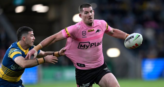 Penrith Panthers beat rivals Parramatta Eels to extend win streak ...